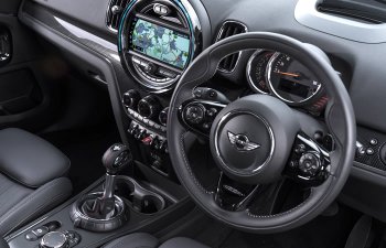 新型MINI クロスオーバー（F60） 発表！ハイブリッドもラインナップ | MINI COOPER Sketch