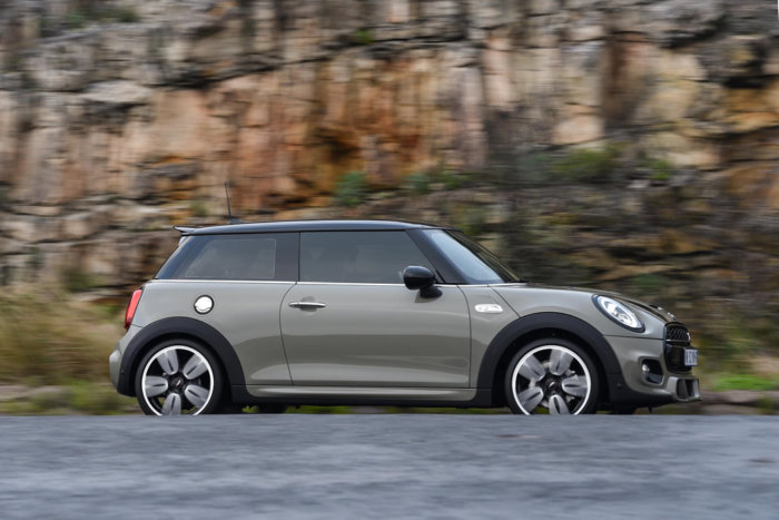 MINI 3ドア/5ドア｜エメラルドグレーの写真集 | MINI COOPER Sketch