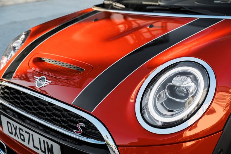 MINI 3ドア/5ドア｜ソラリスオレンジの写真集 | MINI COOPER Sketch