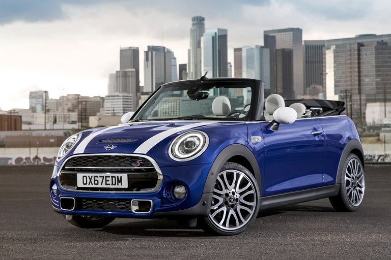 MINI コンバーチブル｜スターライトブルーの写真集 | MINI COOPER Sketch