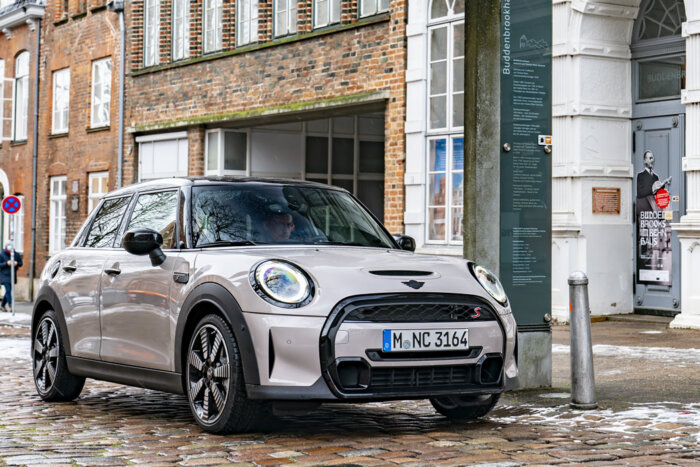 MINI 3ドア/5ドア｜ルーフトップグレーの写真集 | MINI COOPER Sketch