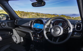 MINIクロスオーバー限定200台「ハイランドエディション」登場！ | MINI COOPER Sketch