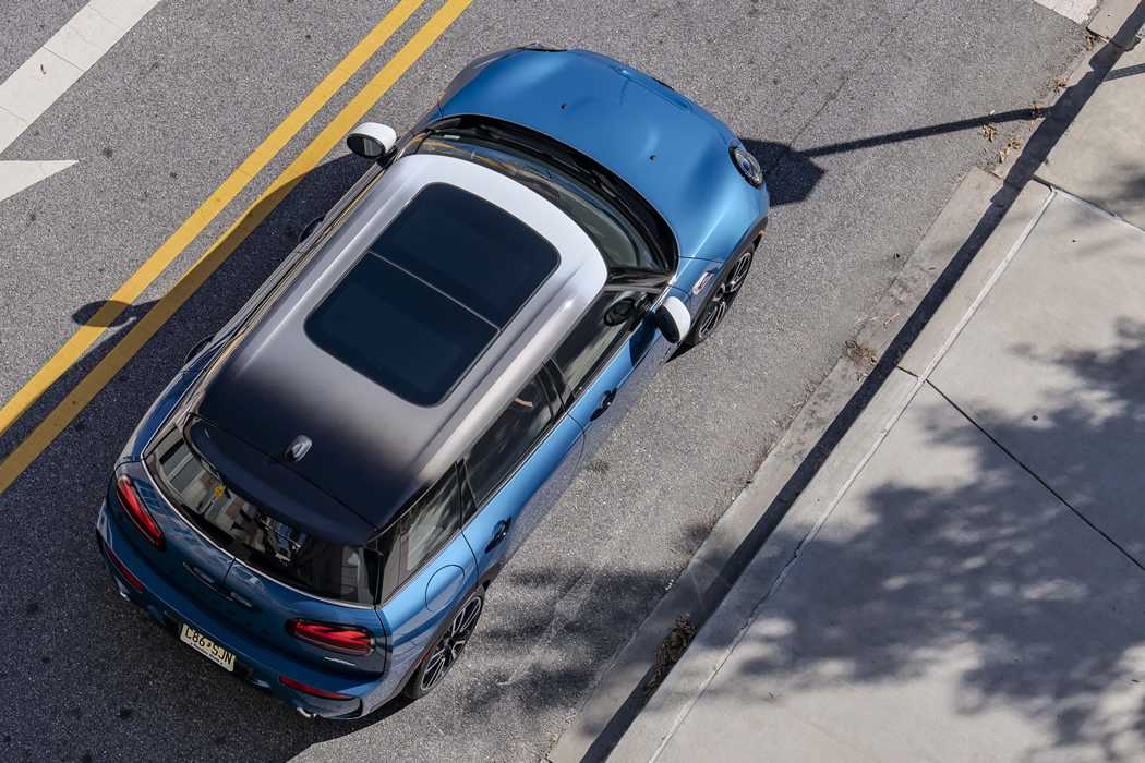 MINIクラブマン（F54）のボディカラーとルーフカラー | MINI COOPER Sketch