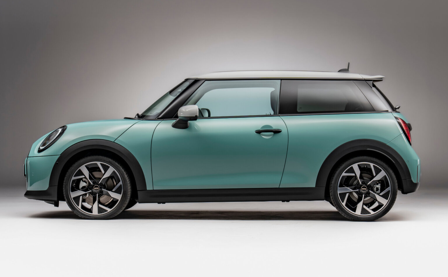 最後のガソリンエンジン 新型MINI「クーパーS」が初公開！ | MINI COOPER Sketch
