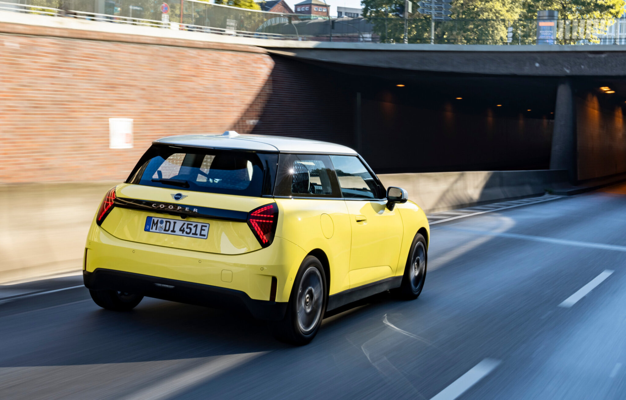 BEVのエントリーモデル 新型MINI「クーパーE」の新着フォト！ | MINI COOPER Sketch