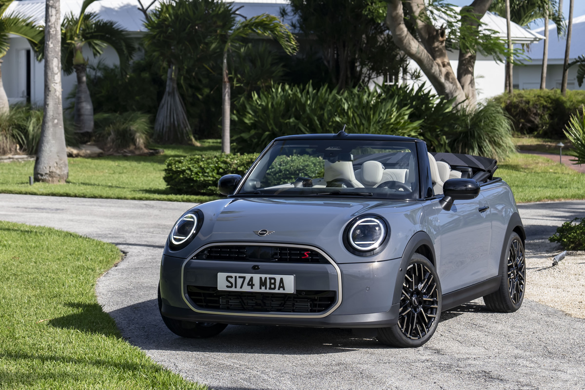 最新のオープンMINI！新型クーパー コンバーチブル（F67）発売 | MINI COOPER Sketch