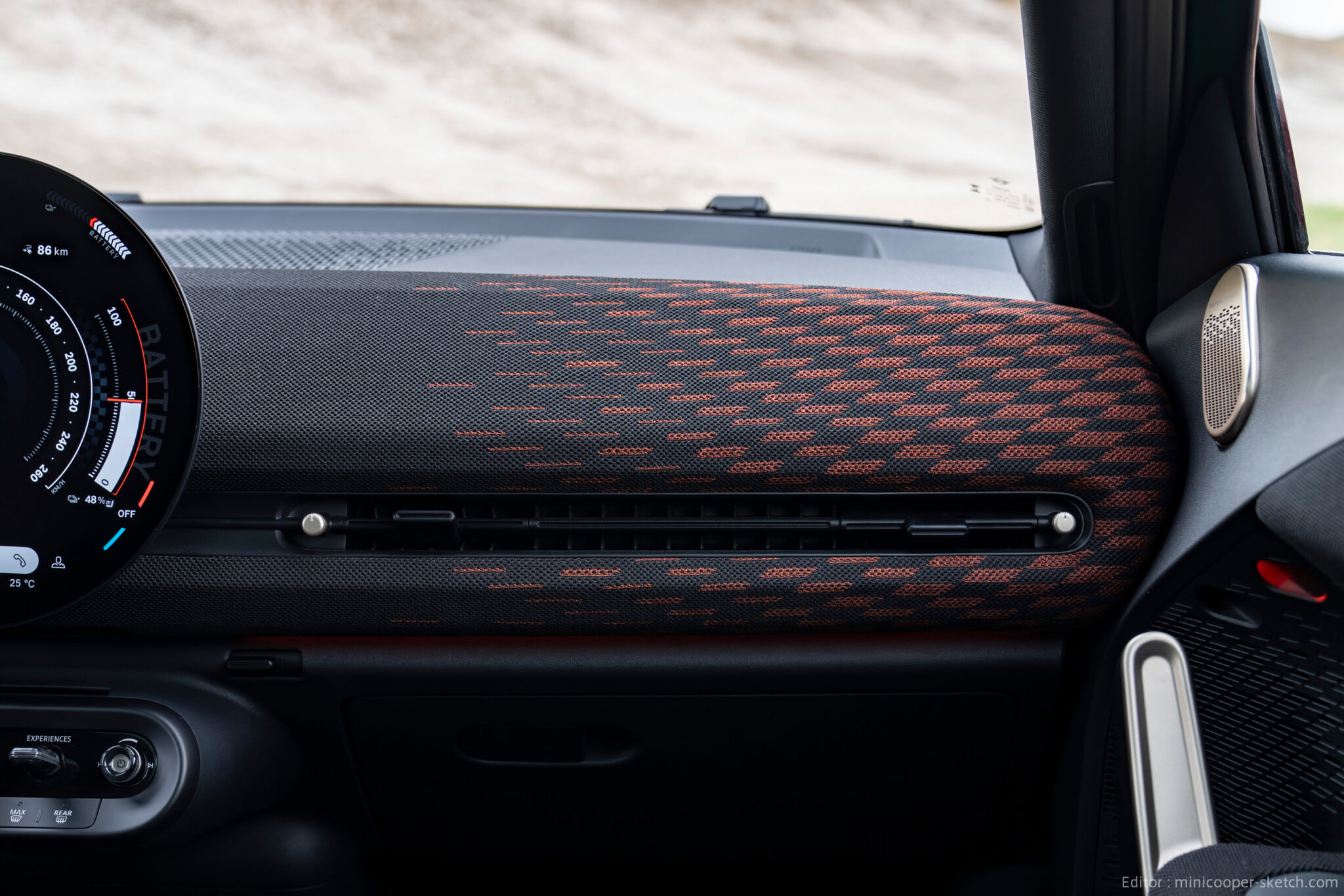 電動スポーツ時代が到来！MINI BEV「ジョンクーパーワークス」発表 | MINI COOPER Sketch